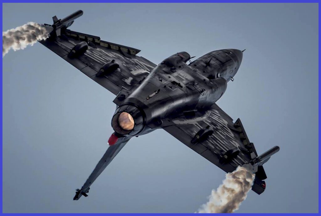 Discover The Best Details Of The LCA Tejas Fighter _ 2023