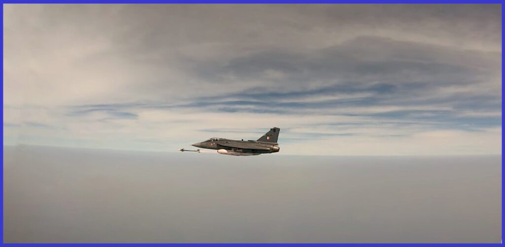 Discover The Best Details Of The LCA Tejas Fighter _ 2023